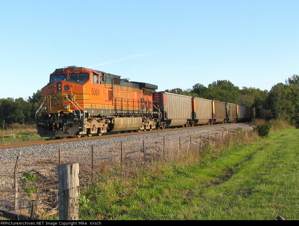 BNSF 5064
